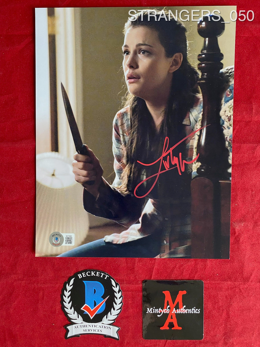 STRANGERS_050 - 8x10 Photo Autographed By Liv Tyler – Mintych Authentics
