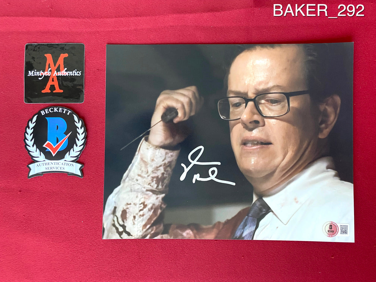 BAKER_292 - 8x10 Photo Autographed By Dylan Baker – Mintych Authentics
