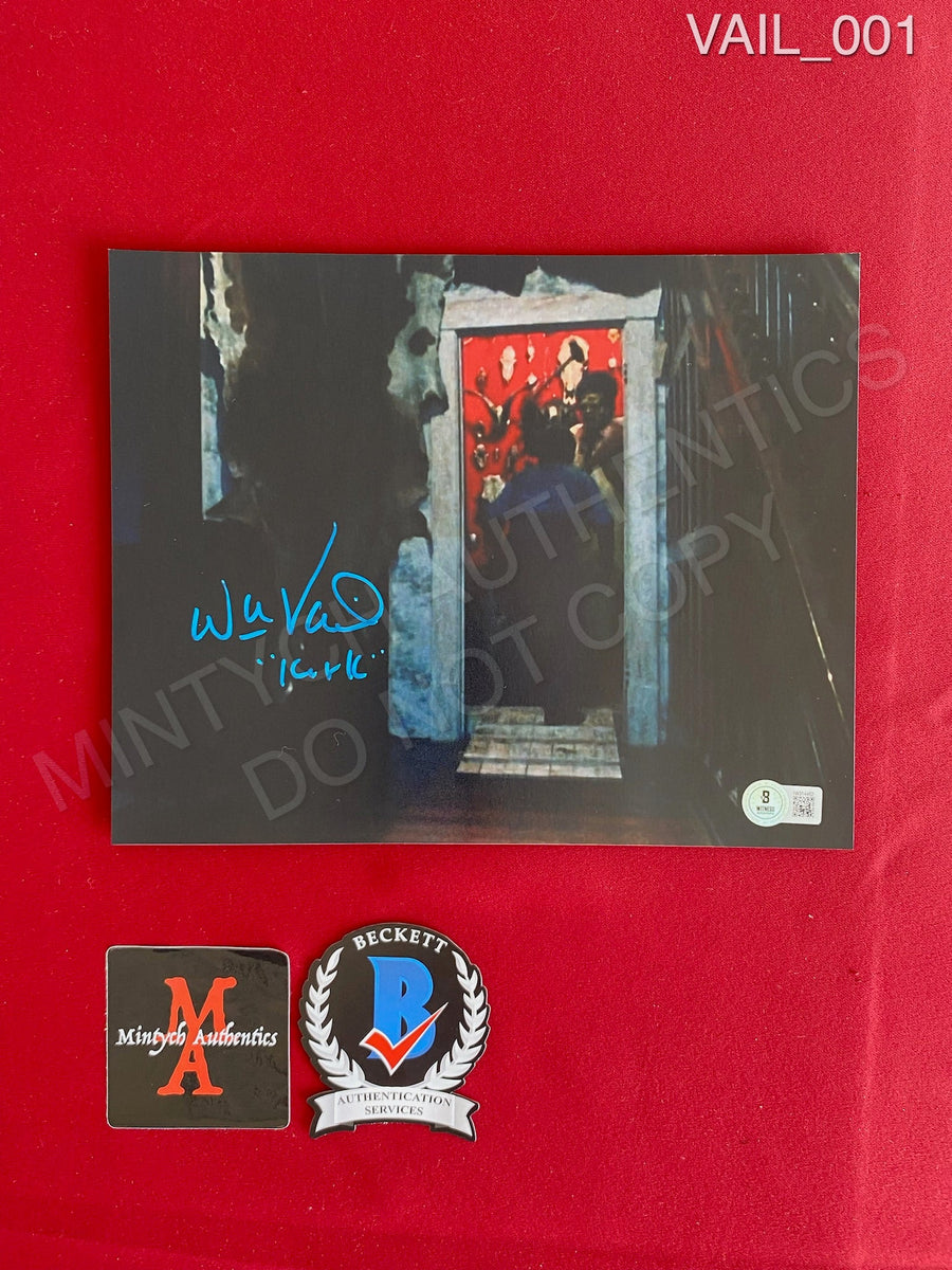 VAIL_001 - 8x10 Photo Autographed By William Vail – Mintych Authentics