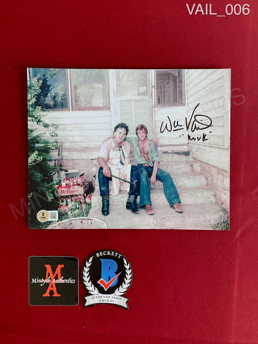 VAIL_006 - 8x10 Photo Autographed By William Vail – Mintych Authentics