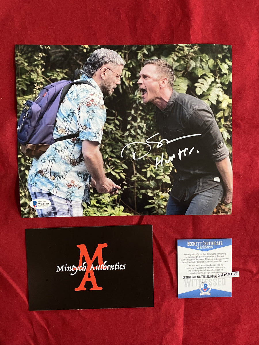 SAWA_090 - 8x10 Photo Autographed By Devon Sawa – Mintych Authentics