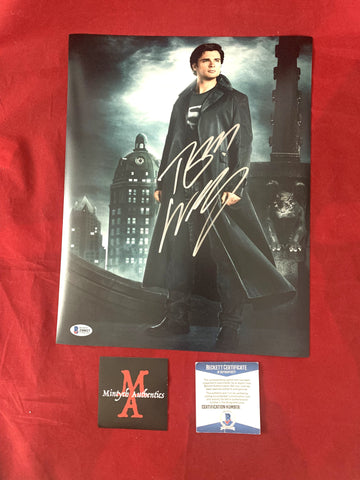 Smallville Superman Autograph Collection – Mintych Authentics